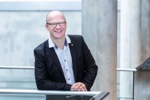 Vortrag: Künstliche Intelligenz (KI) und Vertrauen – sollte KI auch in ...